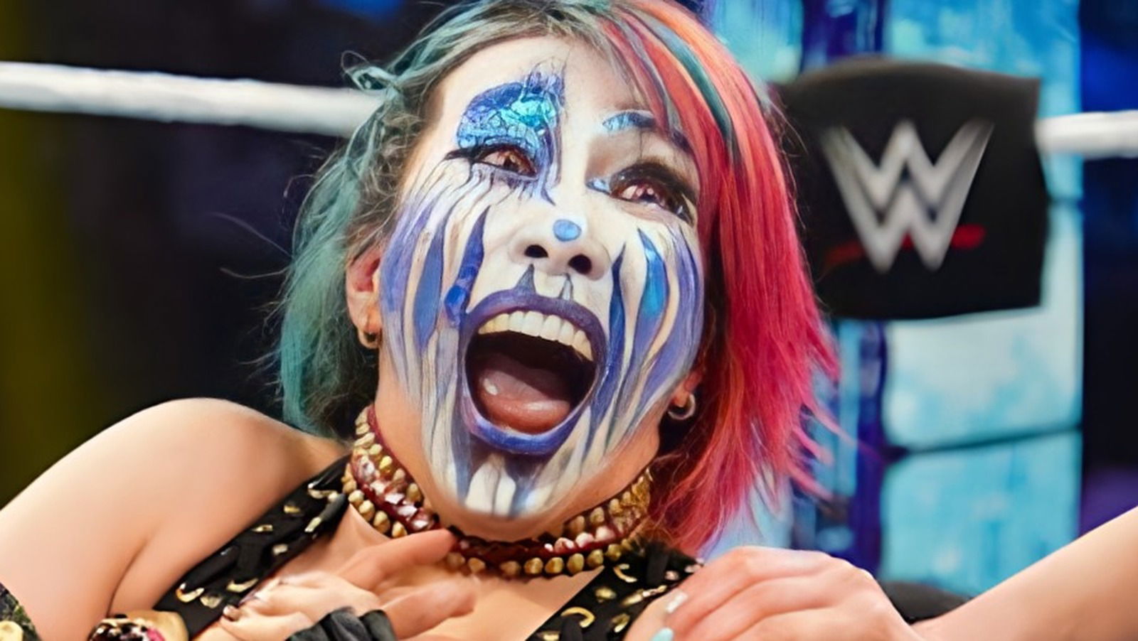 Former WWE Champion Asuka Looks Completely Unrecognizable in Latest Selfie