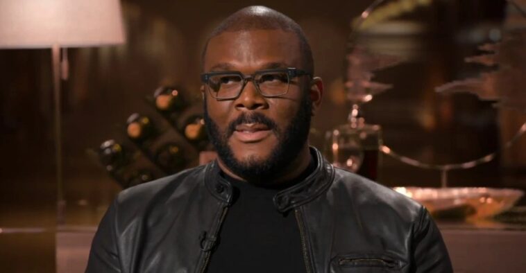 What Really Happened to Derek Dixon in ‘The Oval’: Lawsuit Against ...