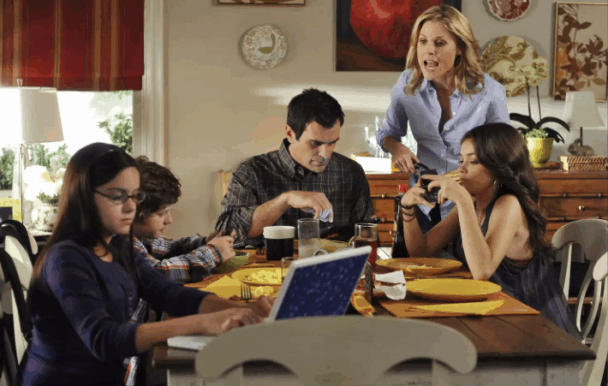 20 Absolutely Hilarious ‘Modern Family’ Episodes You Can’t Miss