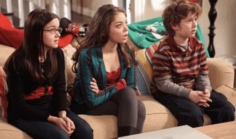 20 Absolutely Hilarious ‘Modern Family’ Episodes You Can’t Miss