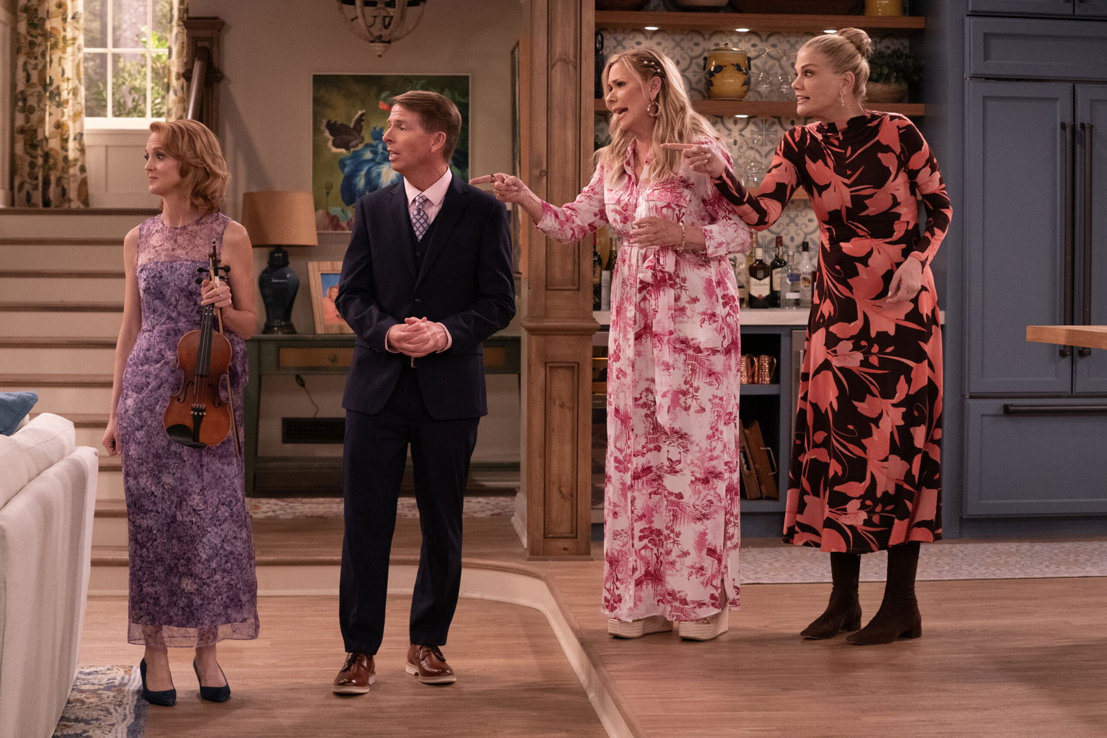 Leanne Review — Southern Sitcom Feels Stuck in the Past but Still Gets ...
