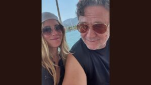 Is Russell Crowe Engaged to 33-Year-Old Actress Britney Theriot: 5 ...