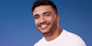 Who Is Jonathon Johnson On ‘Bachelor In Paradise’? Age, Nationality ...