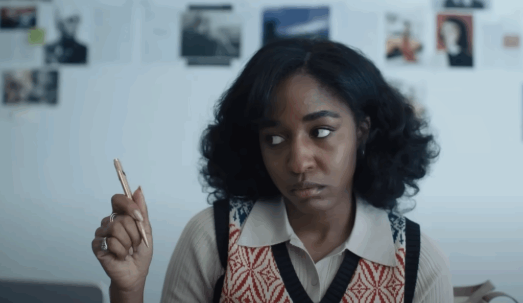 The Bear’s Breakout Star Carries This Mediocre A24 Horror Movie on ...