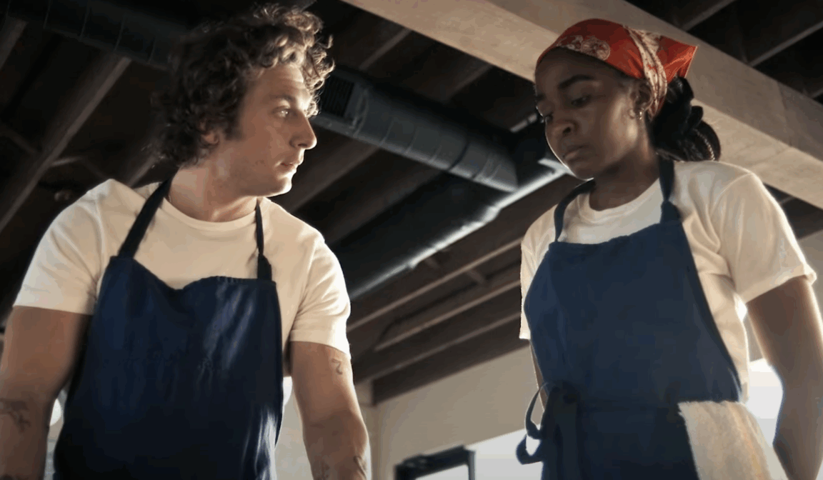 The Bear’s Breakout Star Carries This Mediocre A24 Horror Movie on ...