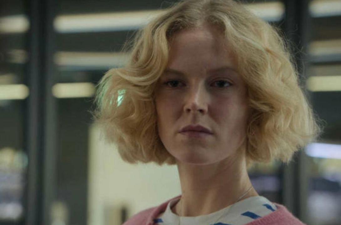 One Petty Black Mirror Theory Says Maria Got Burned Because She Stayed ...