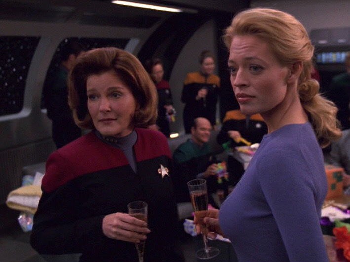 3 Decades Later, Star Trek: Voyager's Worst Plot Hole Still Wrecks ...