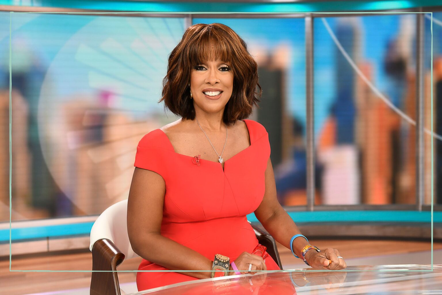 Gayle King Might Lose Her $15 Million a Year Job: Report Explains Why ...