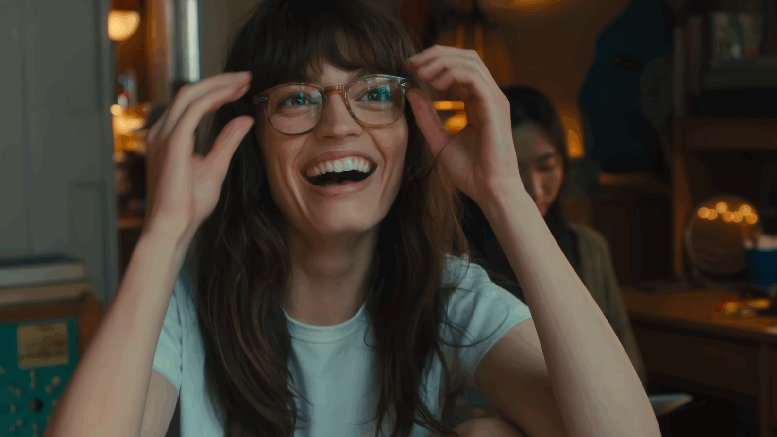 Ella McCay Trailer: Emma Mackey and Jamie Lee Curtis Unraveling in ...
