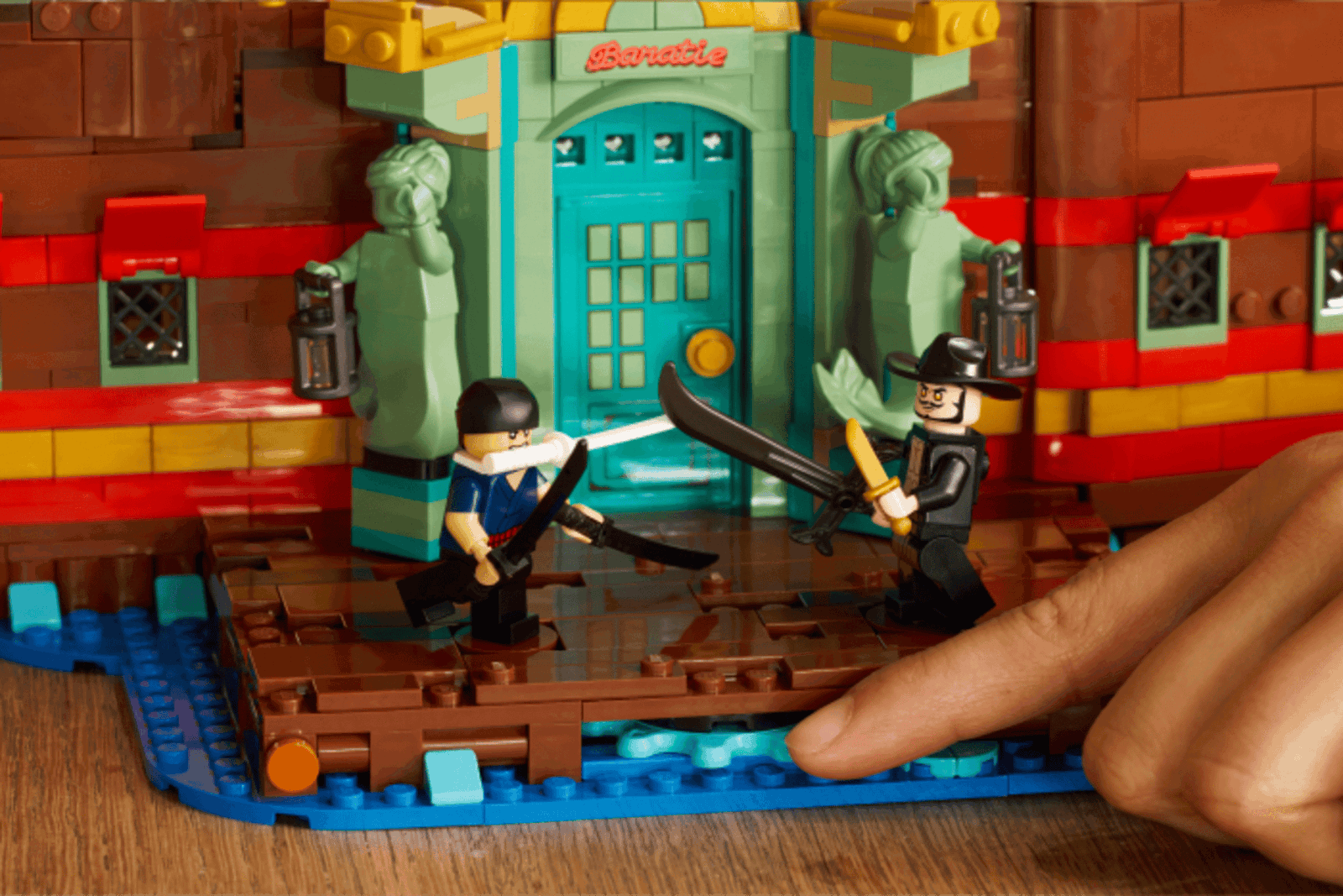 One Piece LEGO Sets: The Craziest One Yet Has Zoro and Mihawk Fighting