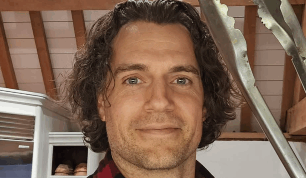 Henry Cavill Ditches His Superman Look Completely as He Is Spotted with ...