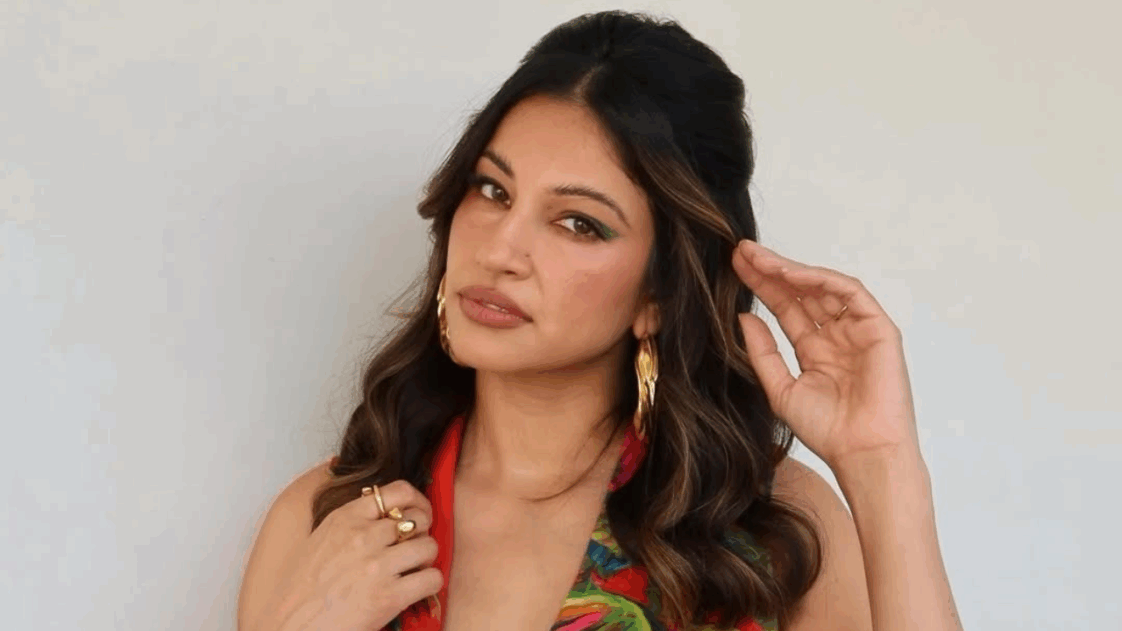 10 Things You Didn't Know About 'Alien: Earth' Zoya Zaveri Actress ...