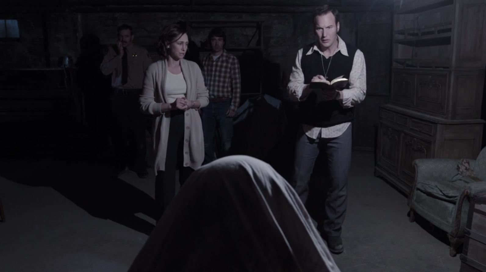 The Conjuring Ending Explained: Why Did Carolyn Take Christine and ...