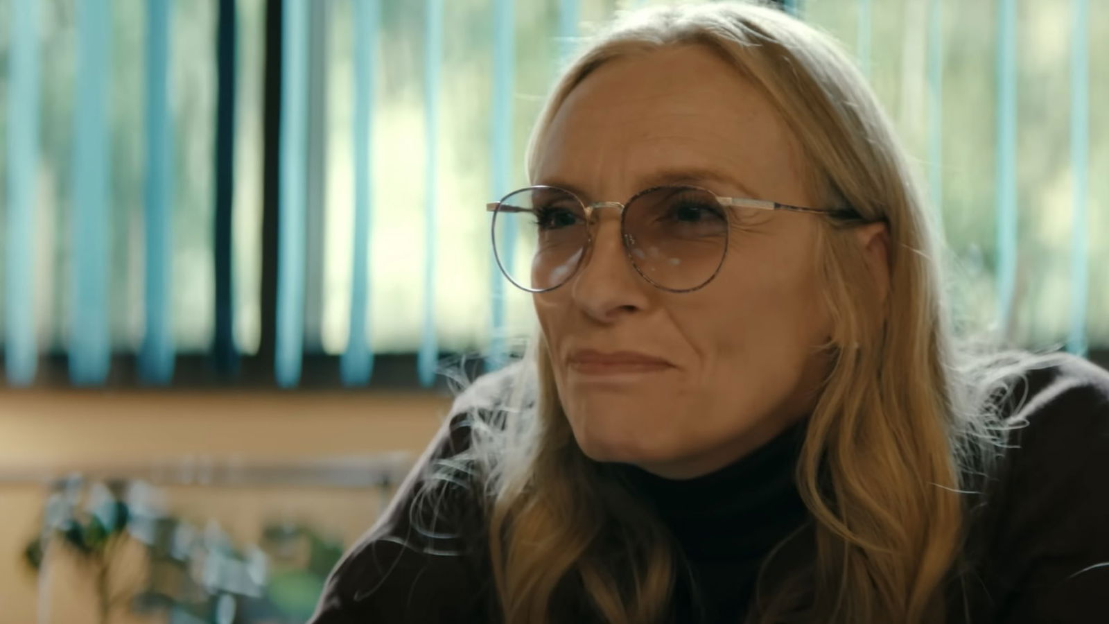 Wayward Review and Synopsis