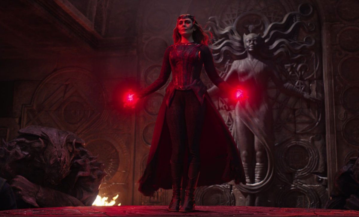 Elizabeth Olsen Makes Her Demand for MCU Return That’s Fit for a Queen