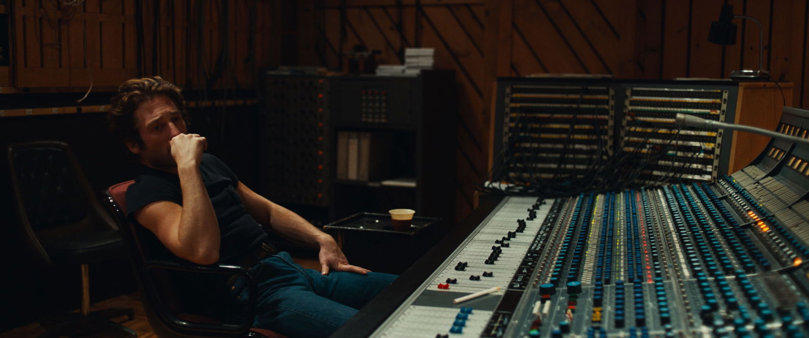 Springsteen: Deliver Me from Nowhere Review — Jeremy Allen White Shines ...