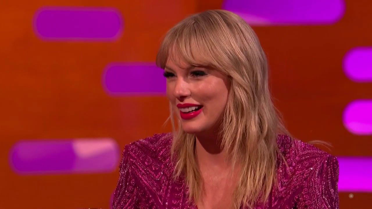 Taylor Swift's "New Face": Fillers and Surgeries Allegations For Face ...
