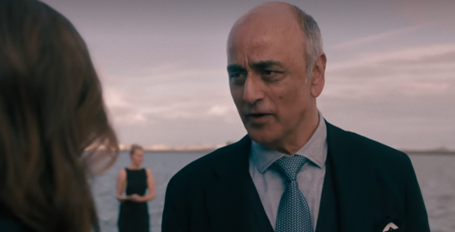 The Woman In Cabin 10 Ending Explained: How Does Laura Find Out the ...