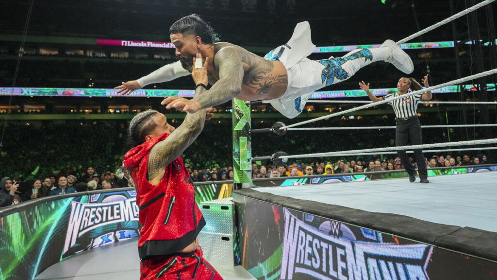 WWE RAW Hints at Jimmy Uso Finally Stabbing His Brother Jay in the Back ...