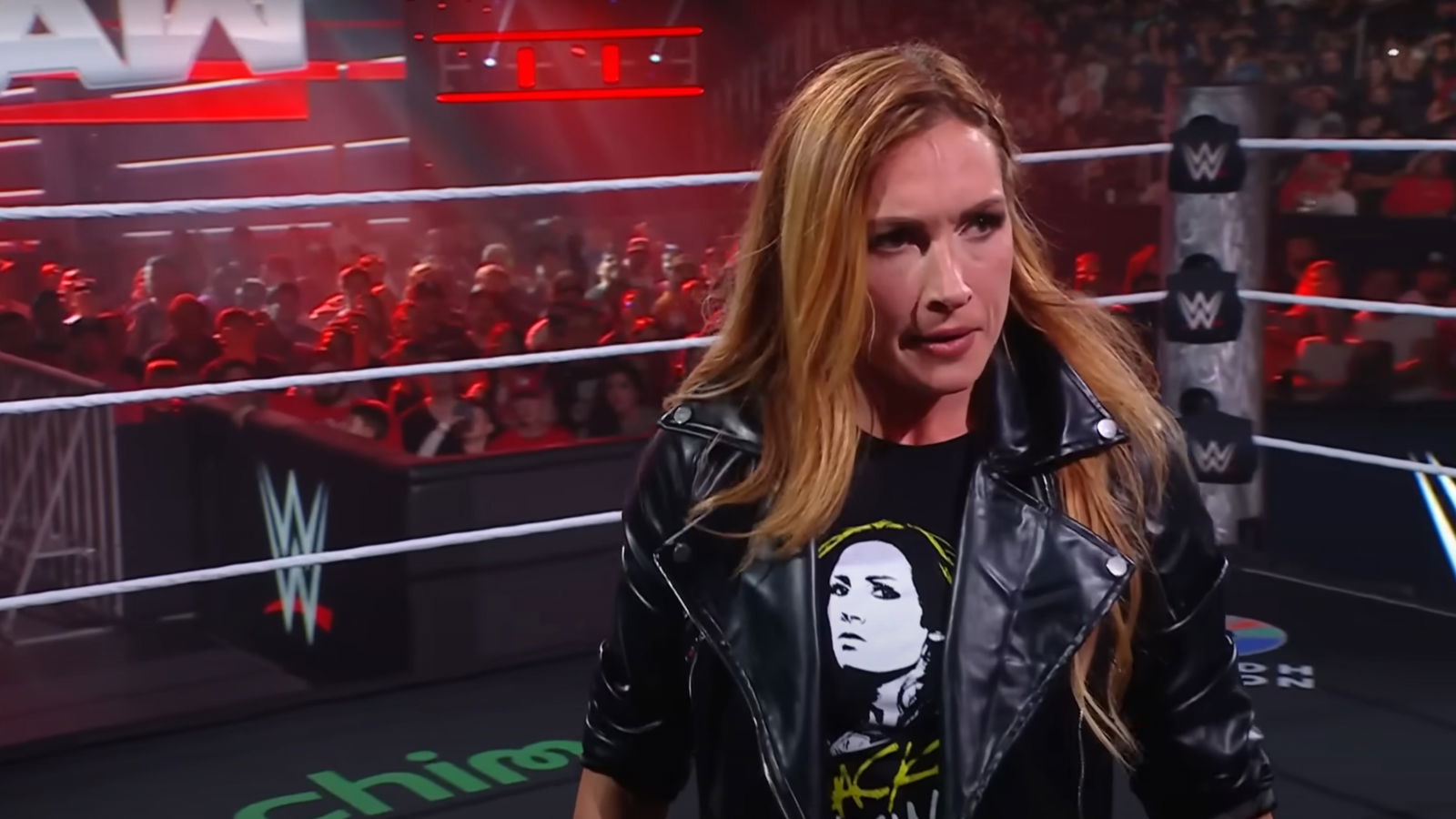 WWE SmackDown Results (Nov 21): AJ Lee and Becky Lynch Join WarGames ...