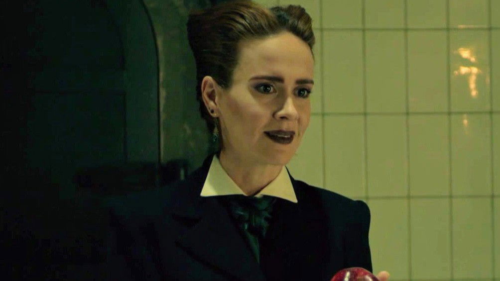 American Horror Story: How Many Roles Did Sarah Paulson Play? Full ...