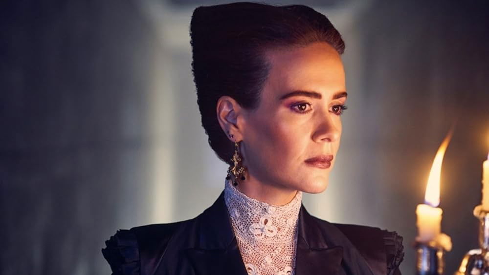 American Horror Story: How Many Roles Did Sarah Paulson Play? Full ...