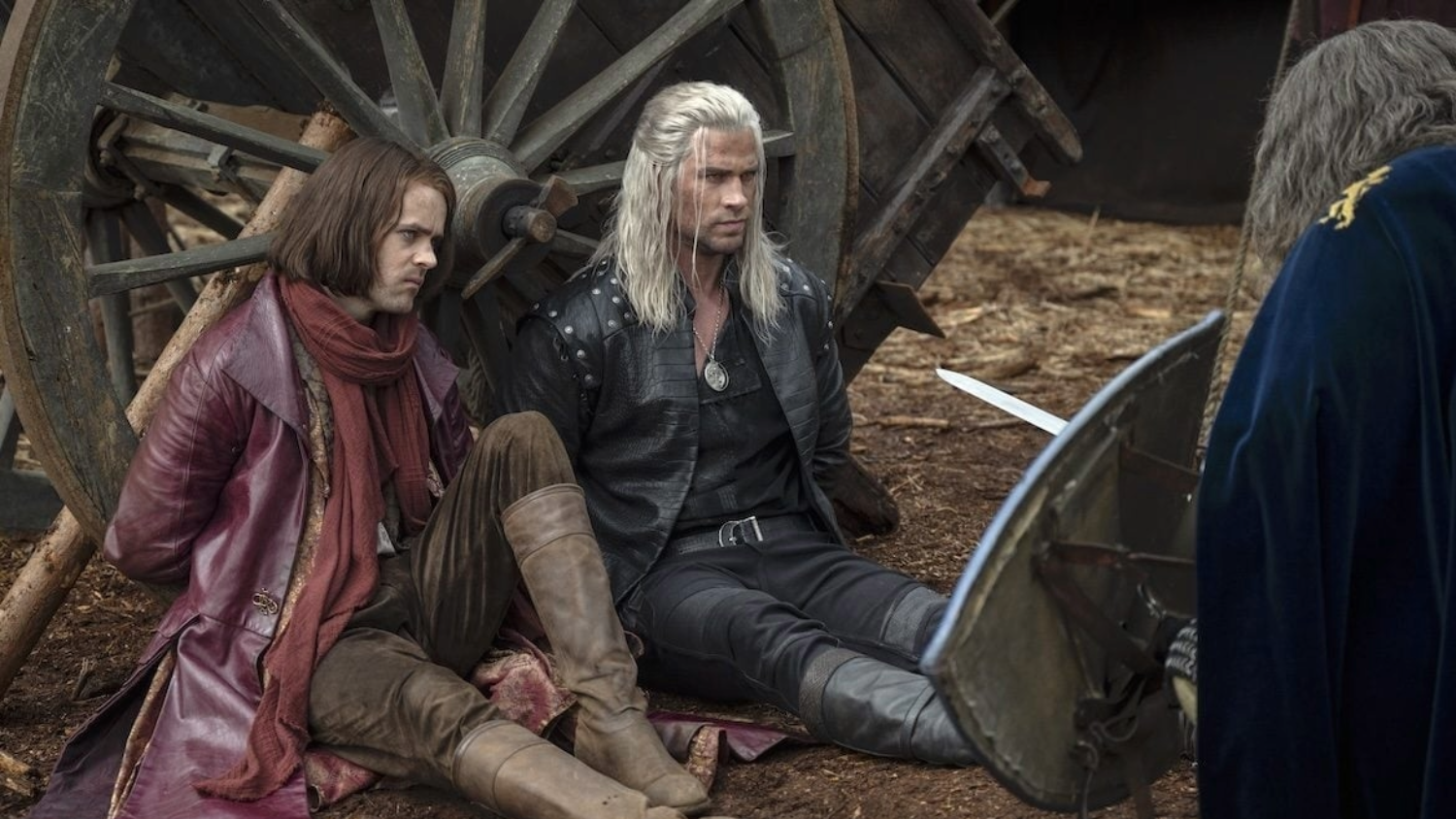 Henry Cavill's Witcher Co-Star Praises Liam Hemsworth Despite Season 4 ...