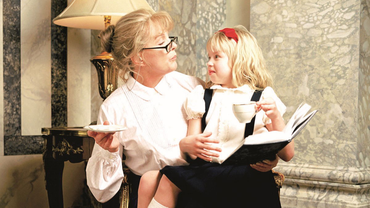 Who Is Mae Schenk? Meet the Star of Amy Sherman-Palladino’s Netflix ...