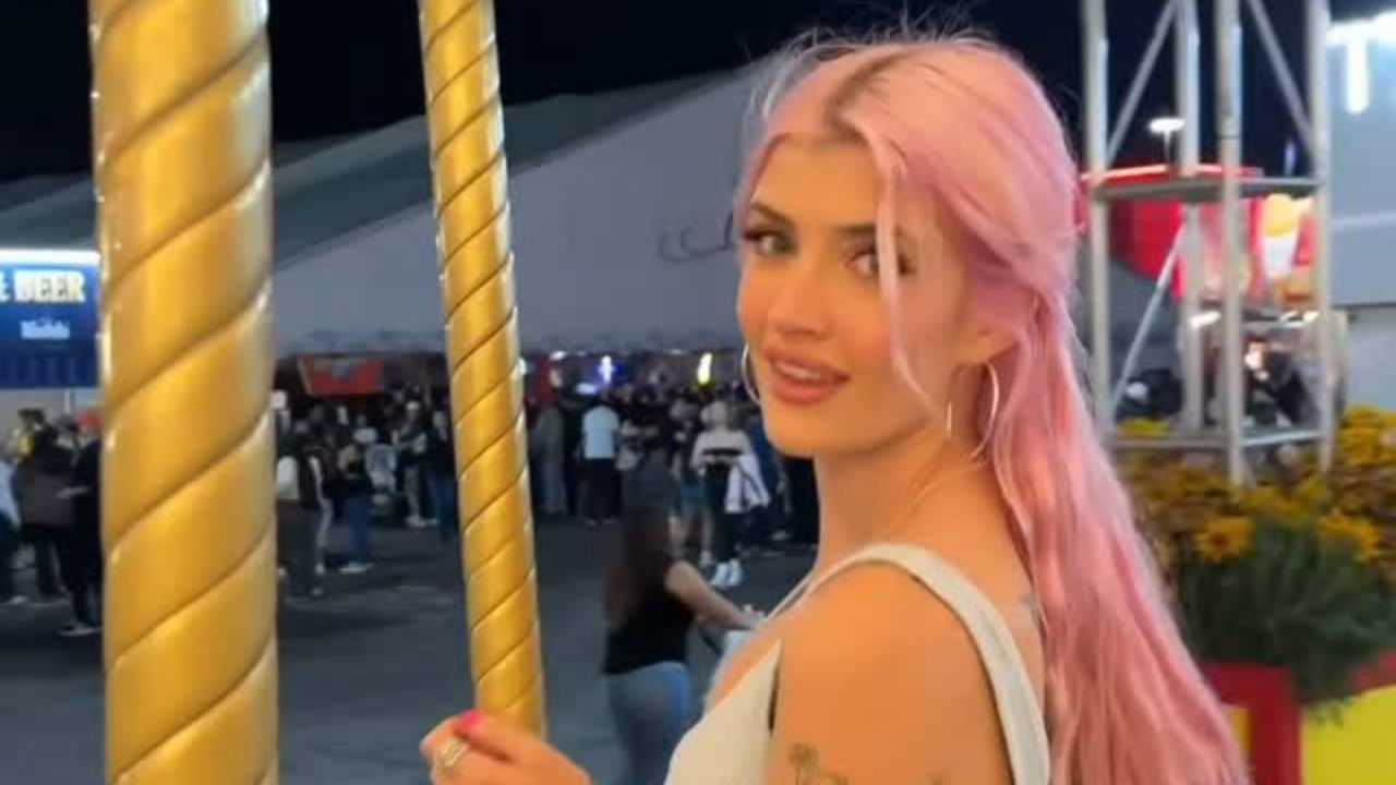 Charlie Sheen's Daughter Sami Admits Plastic Surgery, Reveals the Parts ...