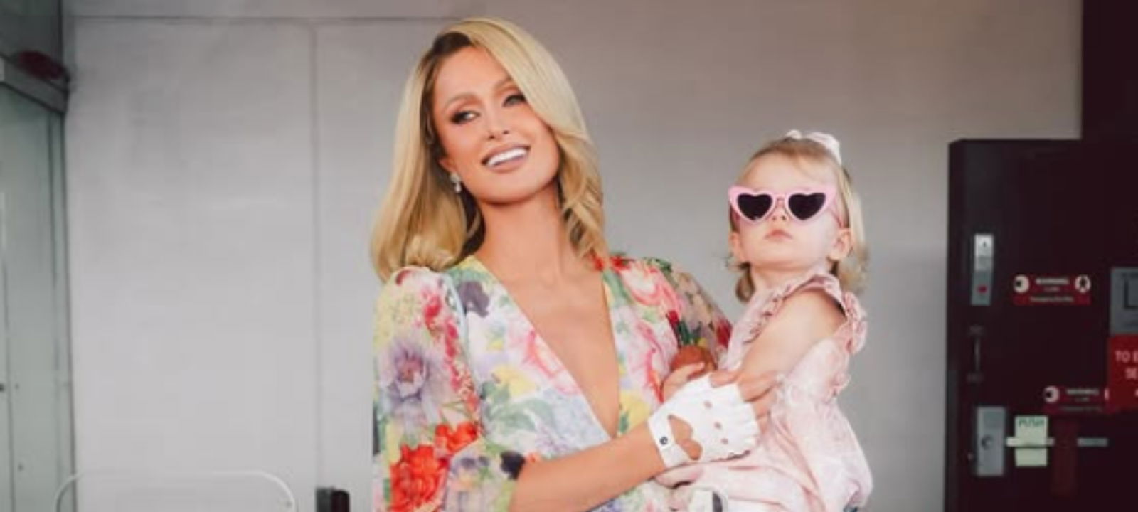 Fact Check: Did Paris Hilton Really Kiss a Woman’s Belly Thinking She ...