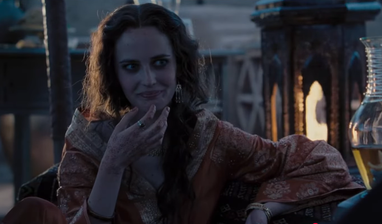 "I know, I'm sorry": Ridley Scott Apologized to Eva Green for a ...