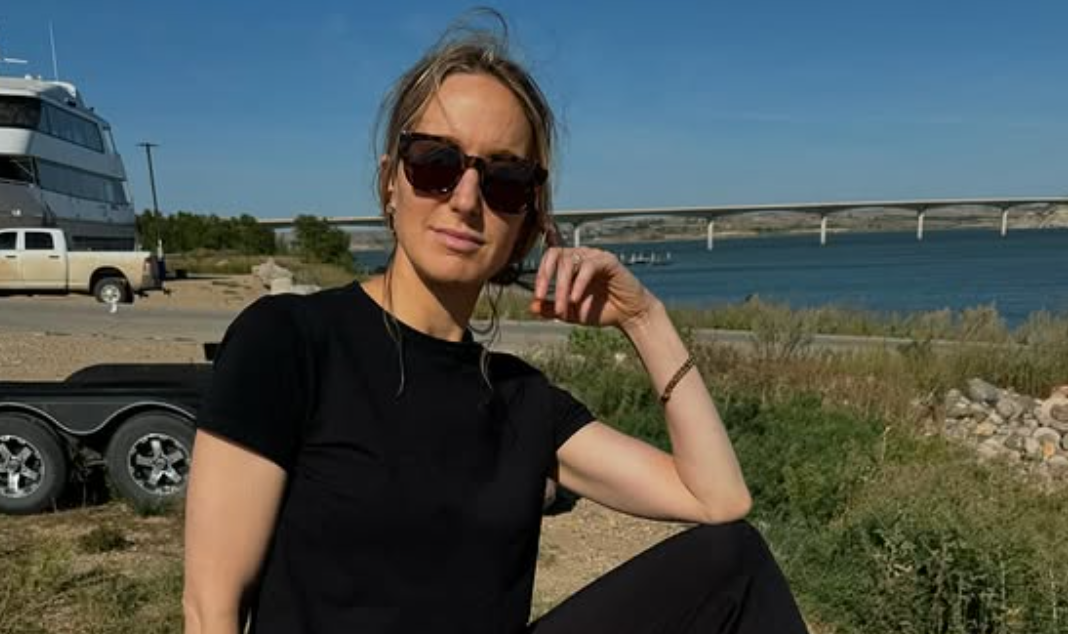 "It feels like almost body shaming": Why Nikki Glaser Didn't Joke About ...