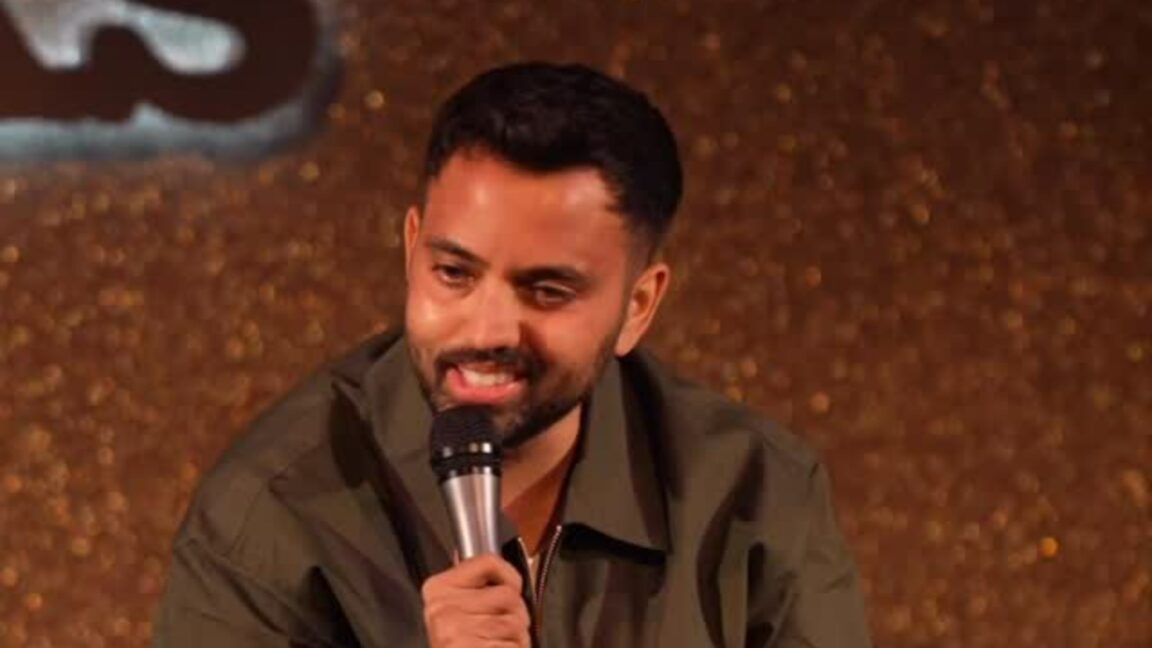 Akaash Singh Proposes Again to Jasleen Singh But Fans Are Busy Trolling Their Botched Kiss - Tok ...