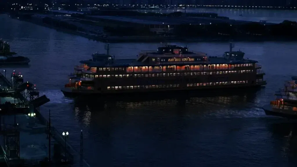 5 Mistakes in The Dark Knight, Arguably The Best Batman Movie of All Time