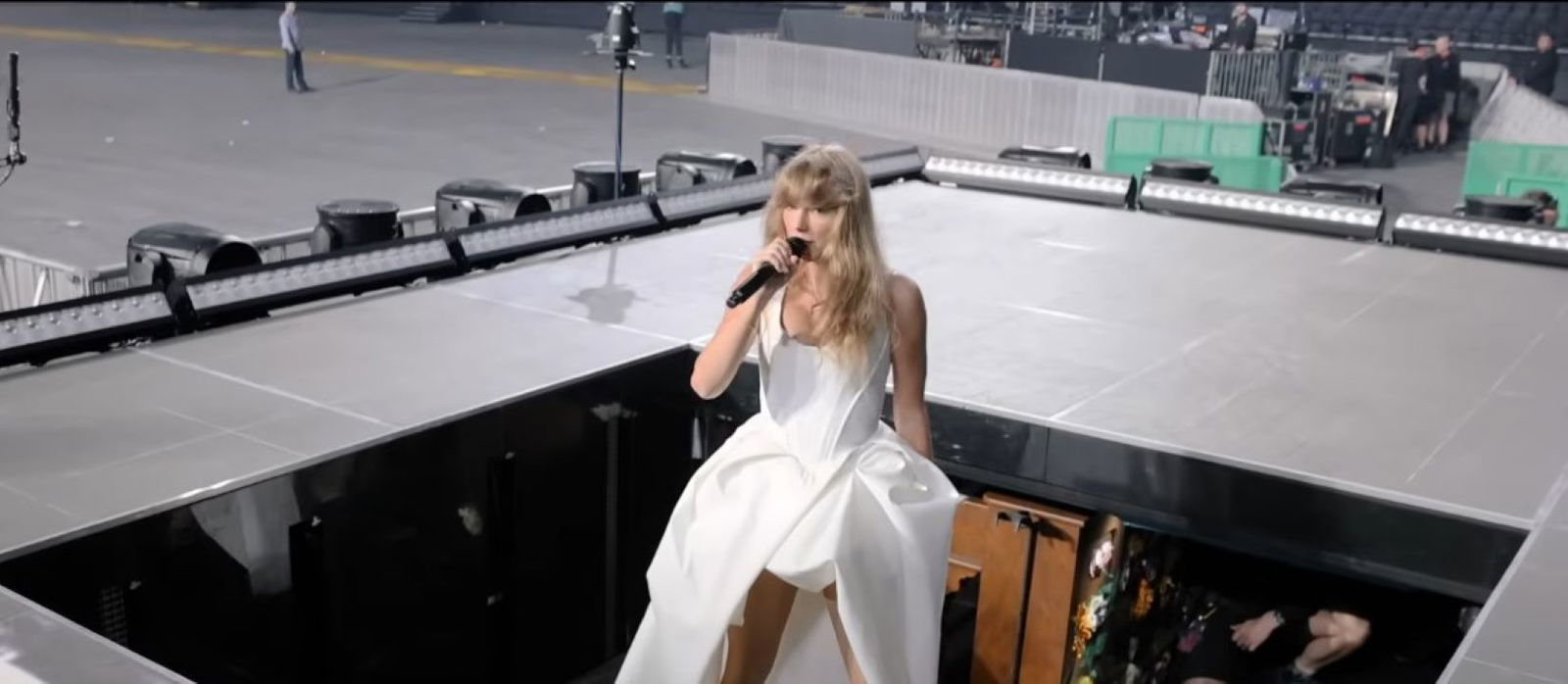 Taylor Swift: The Eras Tour: The End of an Era: Global Release Time ...