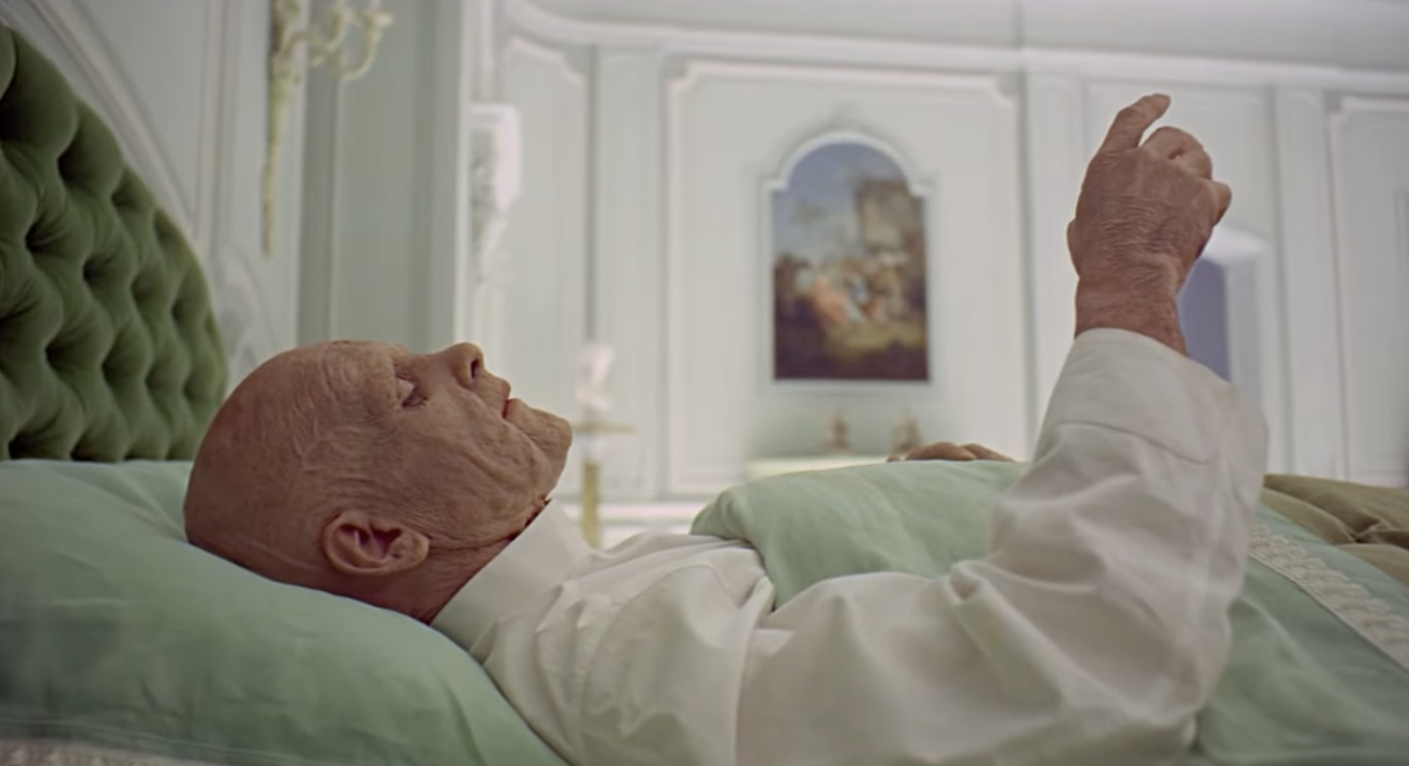 2001: A Space Odyssey Ending Explained: Stanley Kubrick Revealed What ...