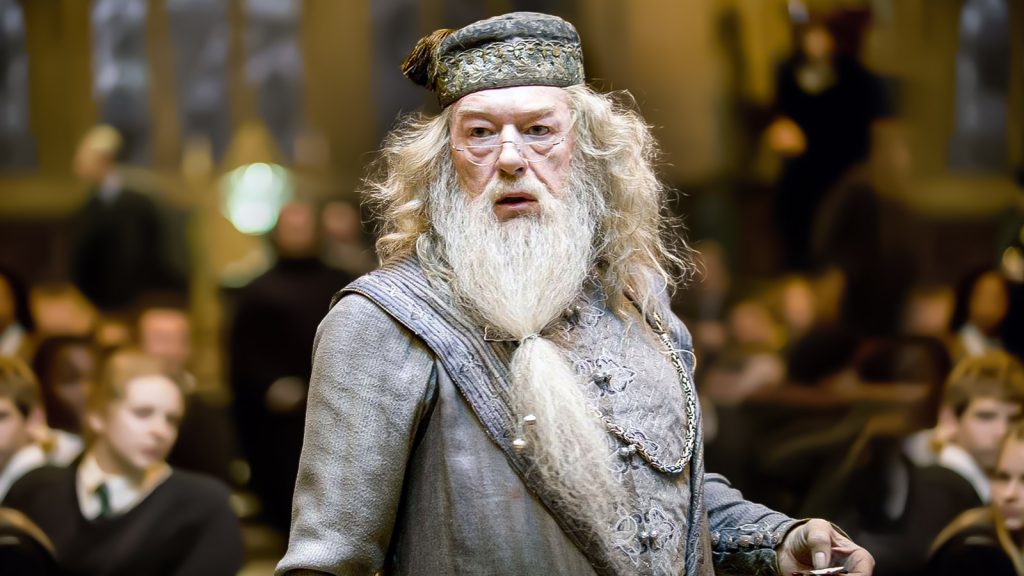 Albus Dumbledore vs Doctor Strange: Is It Even a Close Contest?