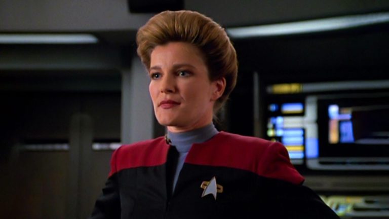 Jennifer Lawrence on Her Leaked N*des: “None of that was going to bring ...