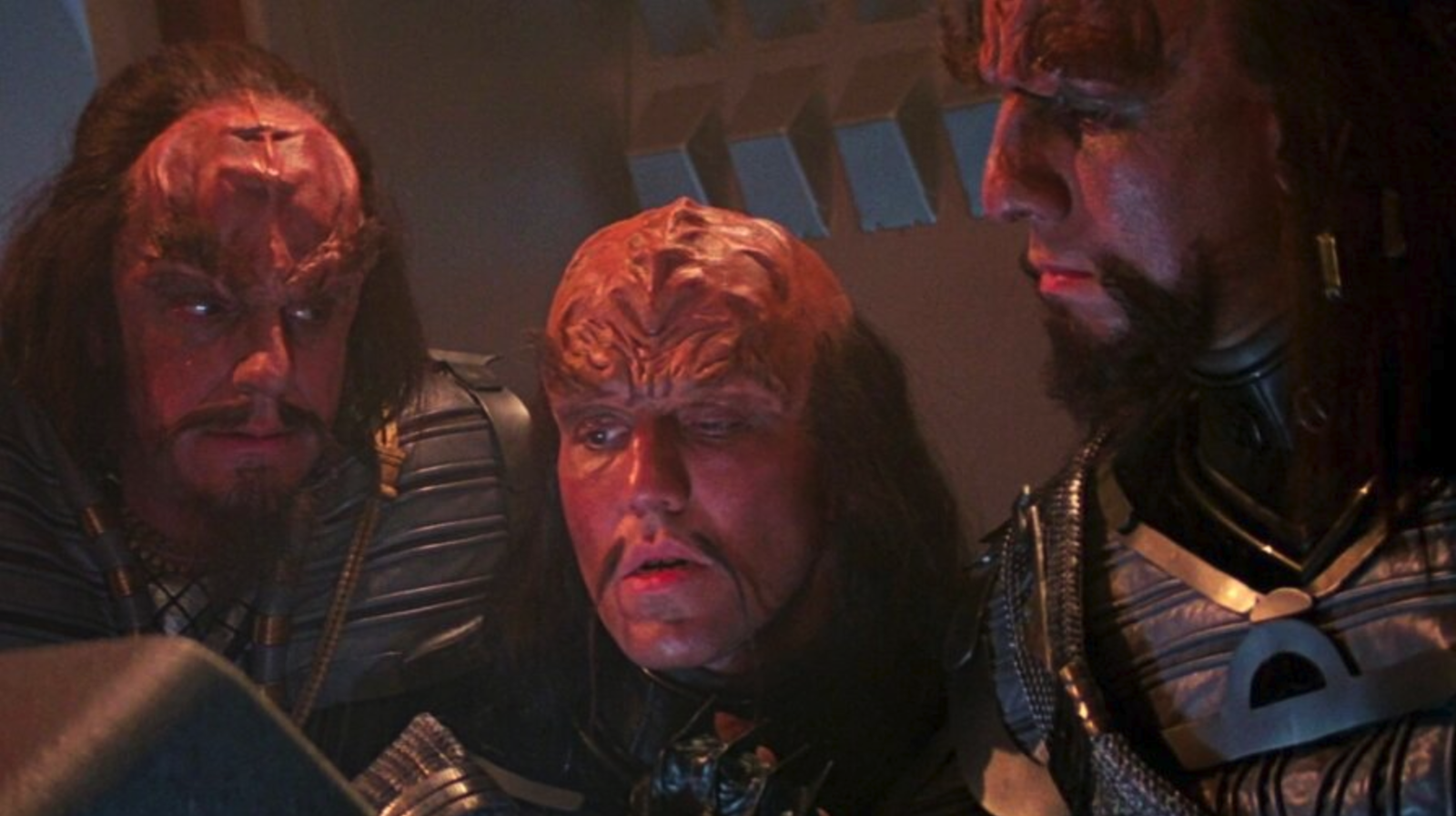 Star Trek's Worst Plot Hole Is Giving Klingon Ships an Escape Pod