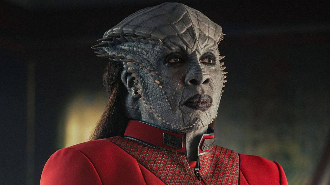 "This is a show about people your age": Robert Picardo Claims Starfleet ...