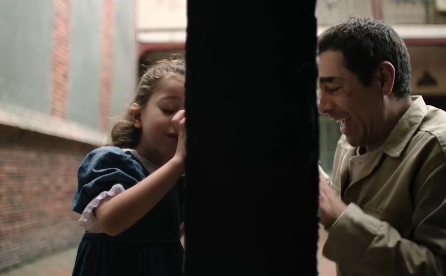 A Father’s Miracle: Who Is Who in the Netflix Film?