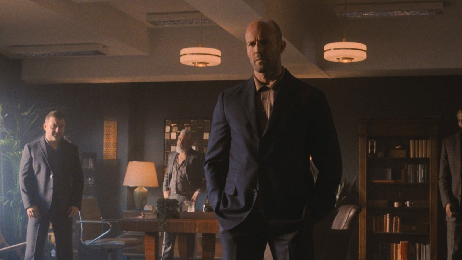 Streaming Hit: Jason Statham's Most Unhinged One Man Army Thriller ...