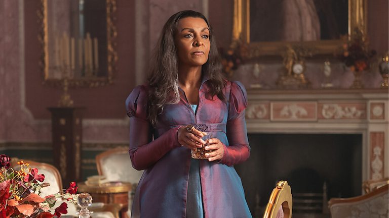 Bridgerton: Queen Charlotte & Lady Danbury Season 4 Ballroom Scene ...