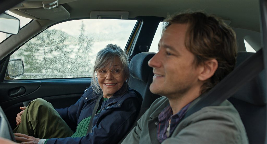 Remarkably Bright Creatures: Netflix Movie Full Cast Guide For All ...